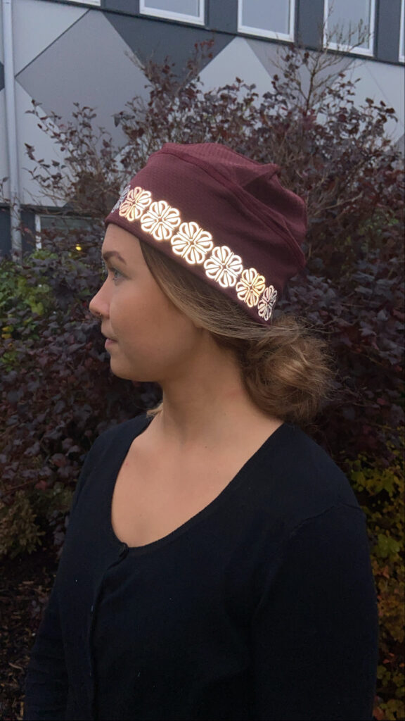 Lightweight reflective sports hat - Smart in the dark English